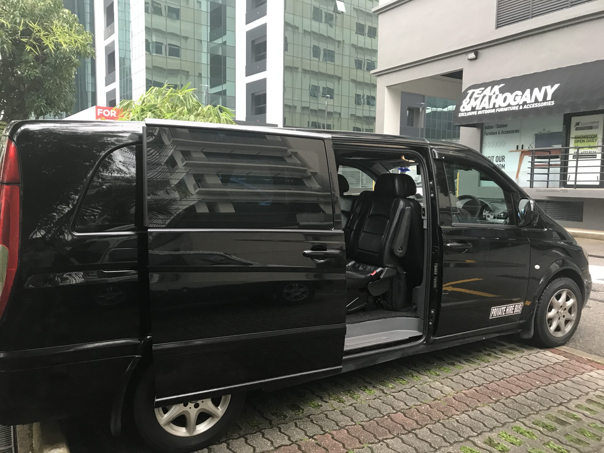 7 seater buses – Bookabus – Bus Charter Singapore